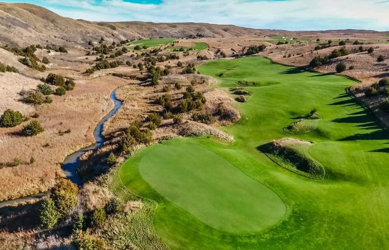 Home | Evergreen Turf Covers